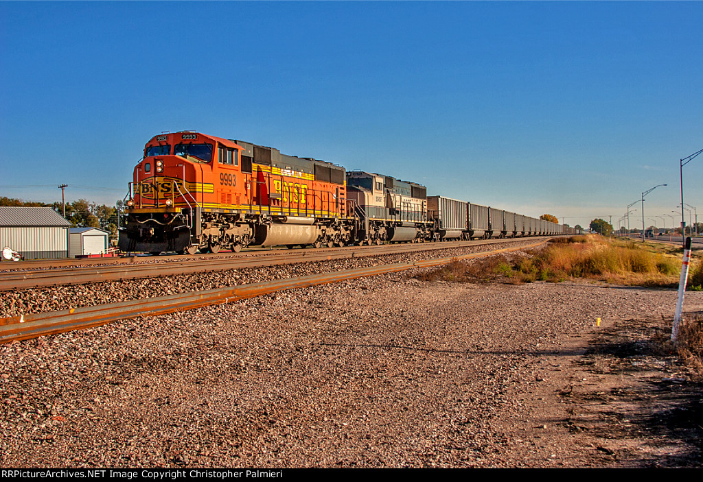 BNSF 9993 & 9675 Lead E-OPPWTM0-24